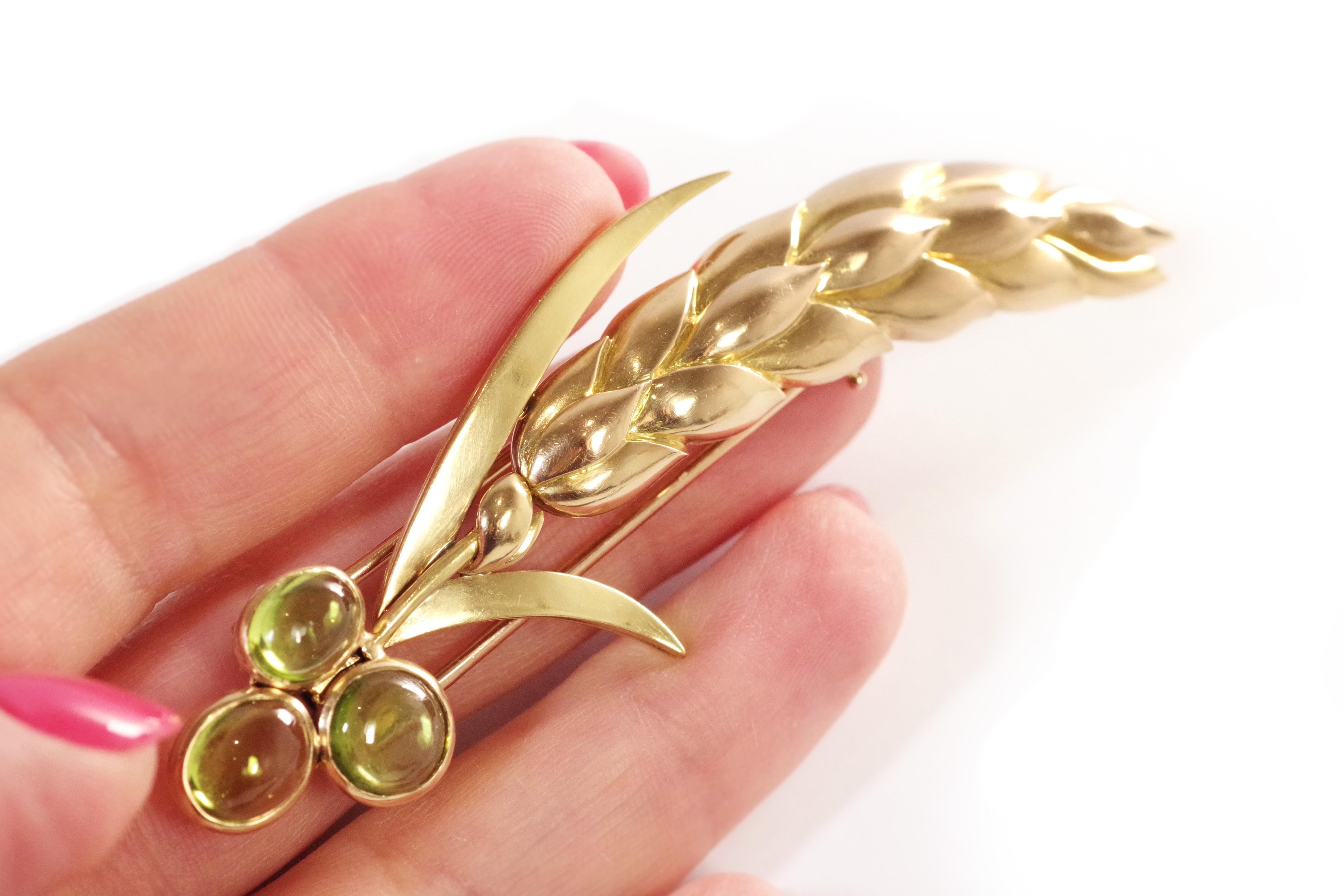 Original Suzanne Belperron wheat ear brooch in 18 karat gold, circa ...