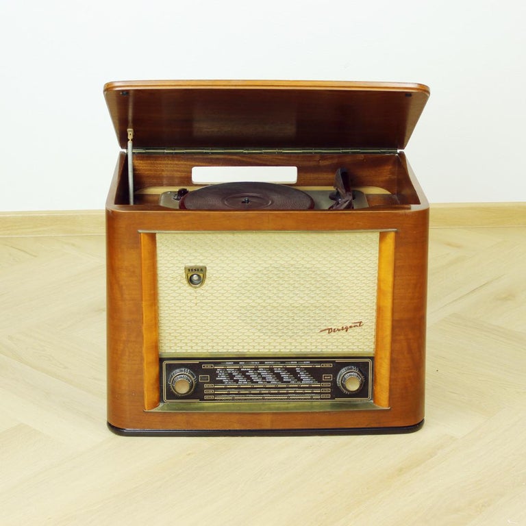 Original Tesla Dirigent Gramoradio, Czechoslovakia, 1956 For Sale at ...