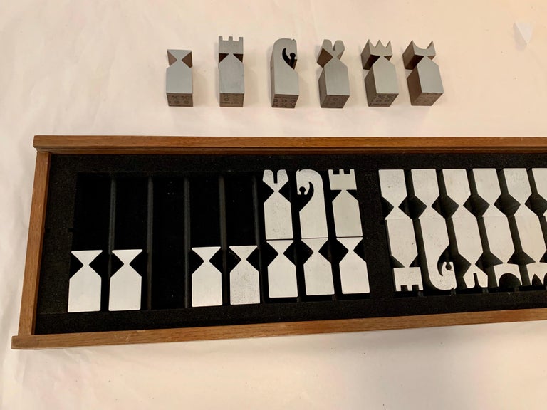 Original Vintage 1966 Austin Cox Chess Set For Sale at 1stDibs