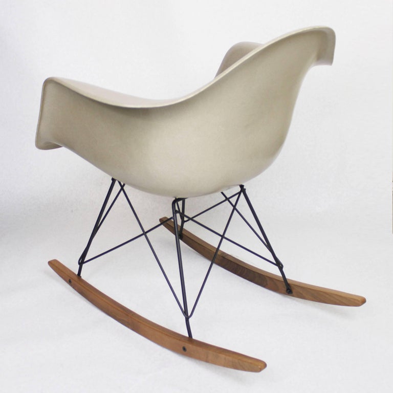 Original Vintage Herman Miller Fiberglass Shell Rocking Chair Rocker in ...