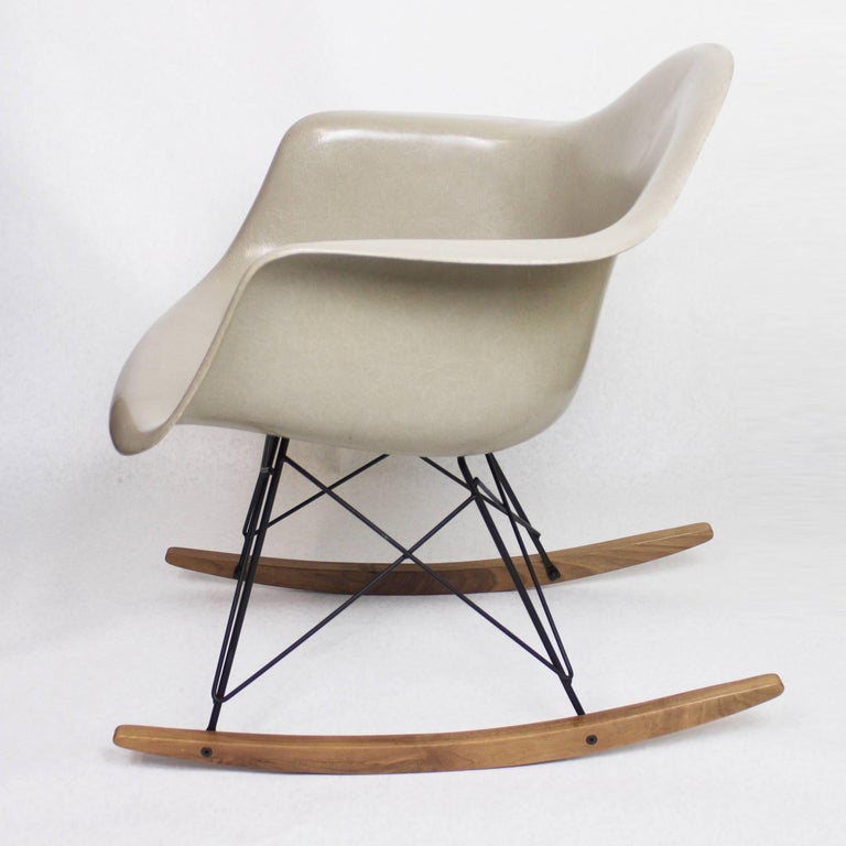 Original Vintage Herman Miller Fiberglass Shell Rocking Chair Rocker in ...