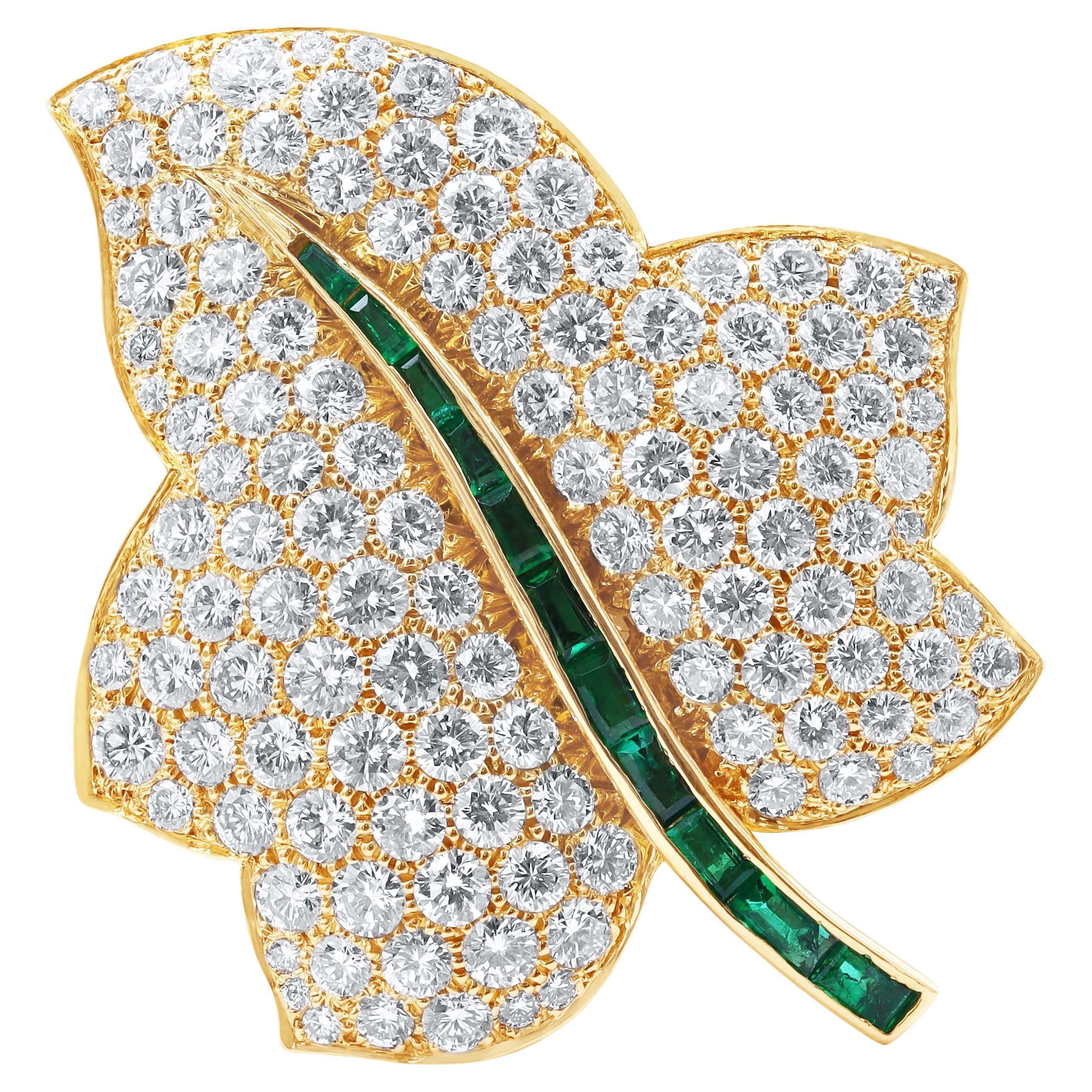Diamond, Gold and Platinum Maple Leaf Brooch For Sale at 1stDibs