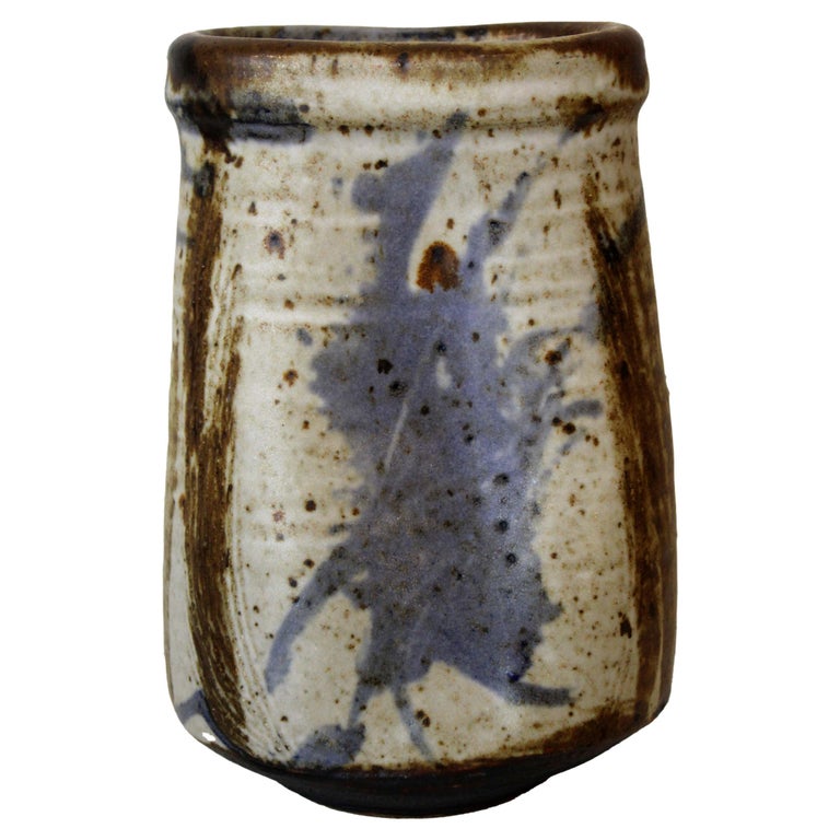 Otto and Vivka Heino Small Pinched Form Vessel Vase For Sale at 1stDibs