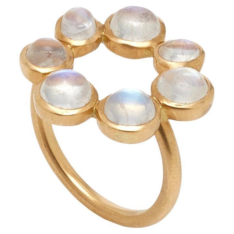 OUROBOROS Ring mit Regenbogen-Mondstein aus 18kt Gold im Angebot bei ...