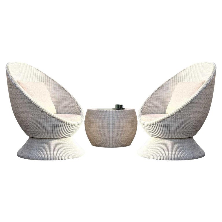 Outdoor 360° Rotating Lounge Chair in Seashell Wicker For Sale at 1stDibs