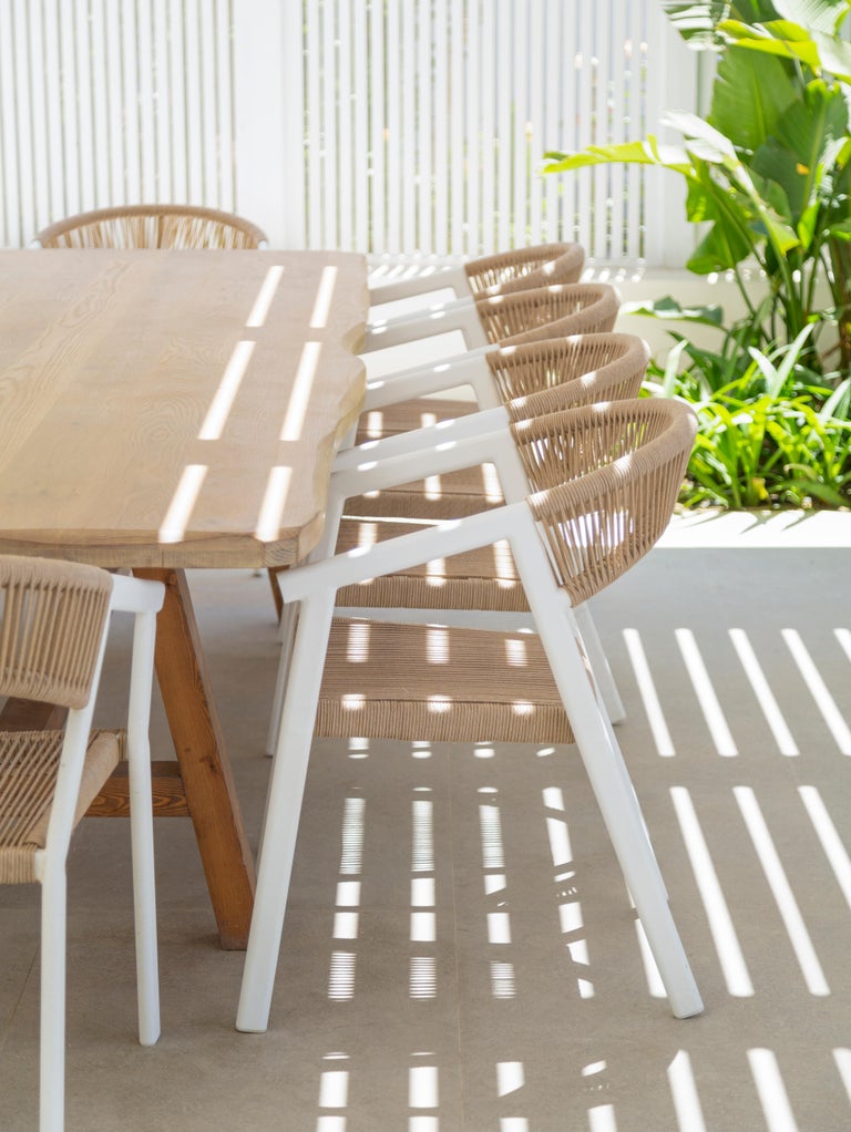 Outdoor Dining Table with Oil-Treated Massive Oak Logs Ideal for Large ...