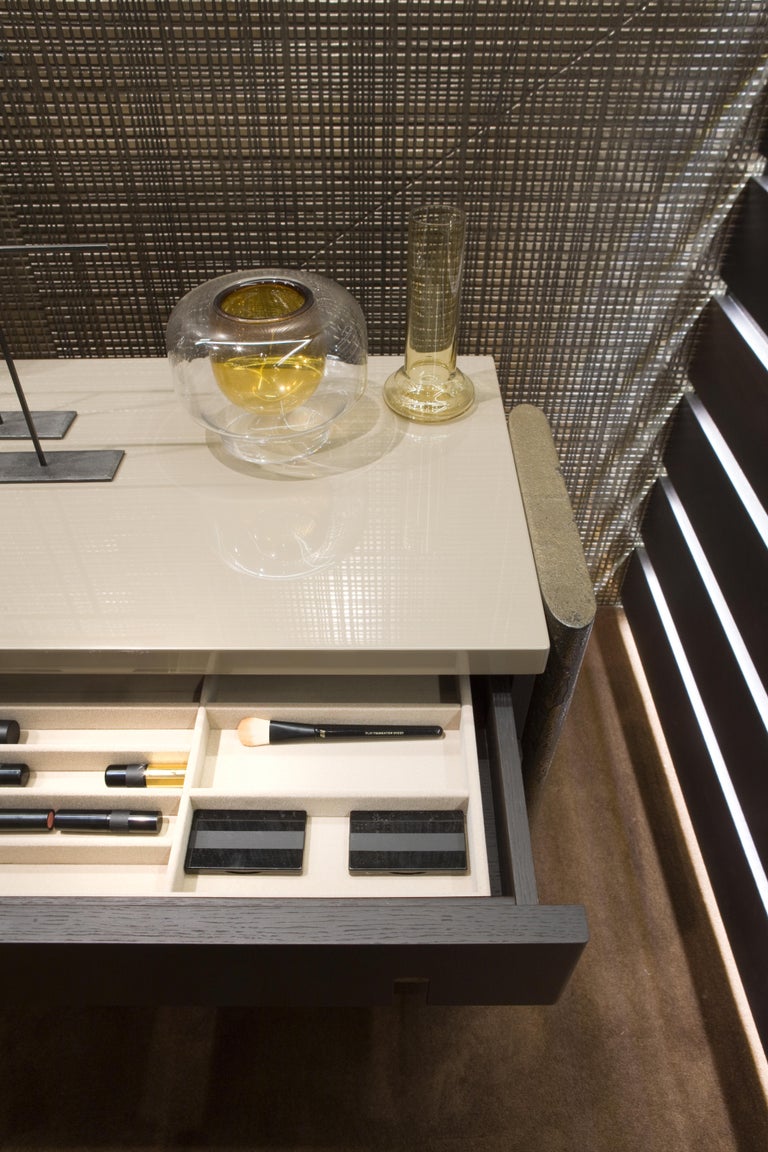 Outfit Vanity Desk by Laura Meroni For Sale at 1stDibs