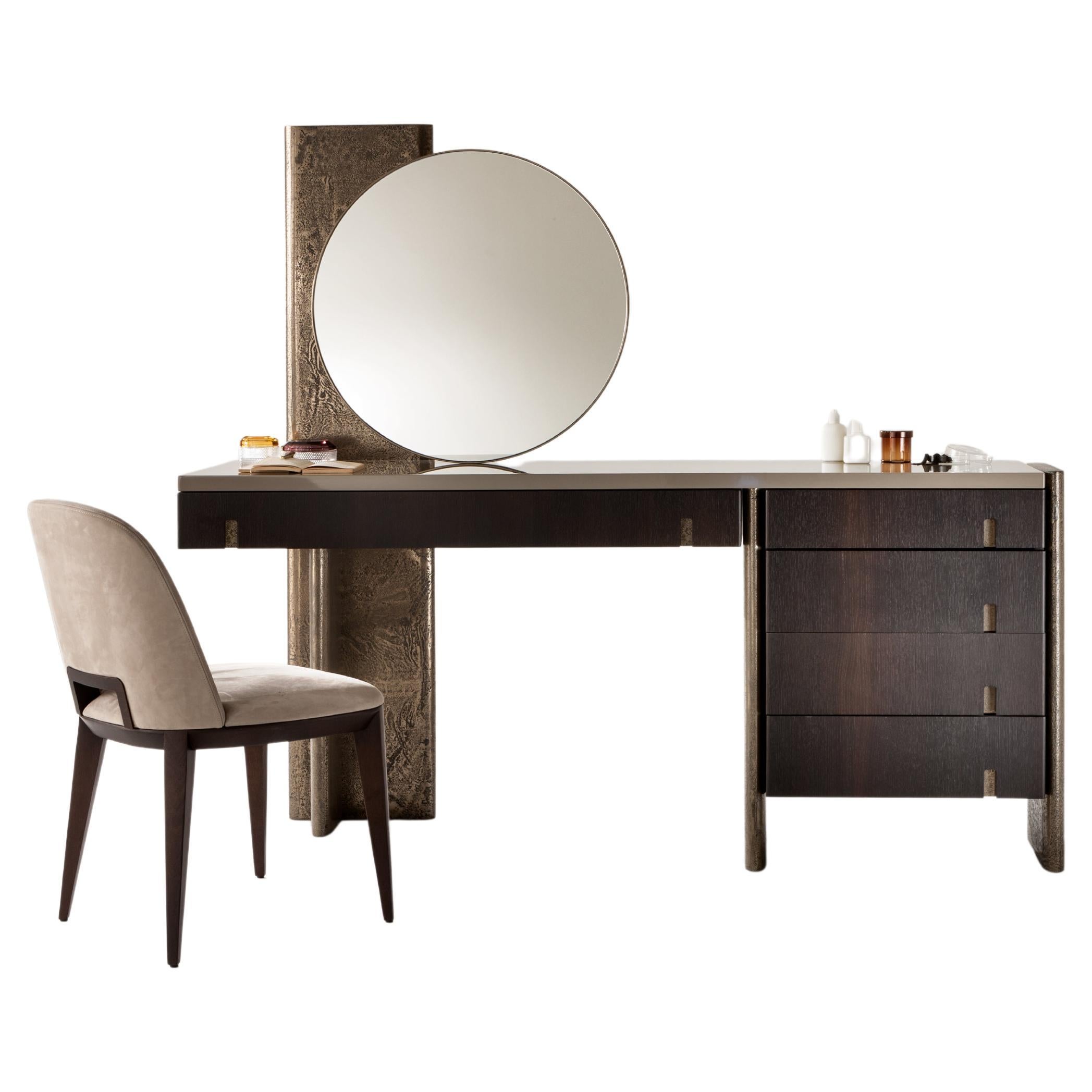 Outfit Vanity Desk by Laura Meroni For Sale at 1stDibs