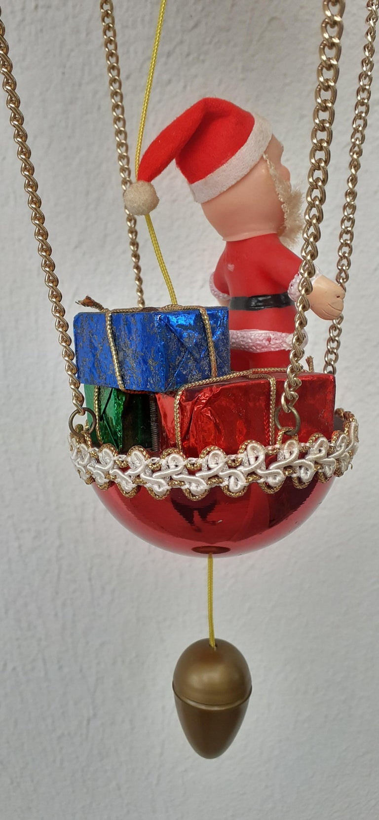 Outstanding Santa Claus Hot Air Balloon Music Box Rotating Christmas ...