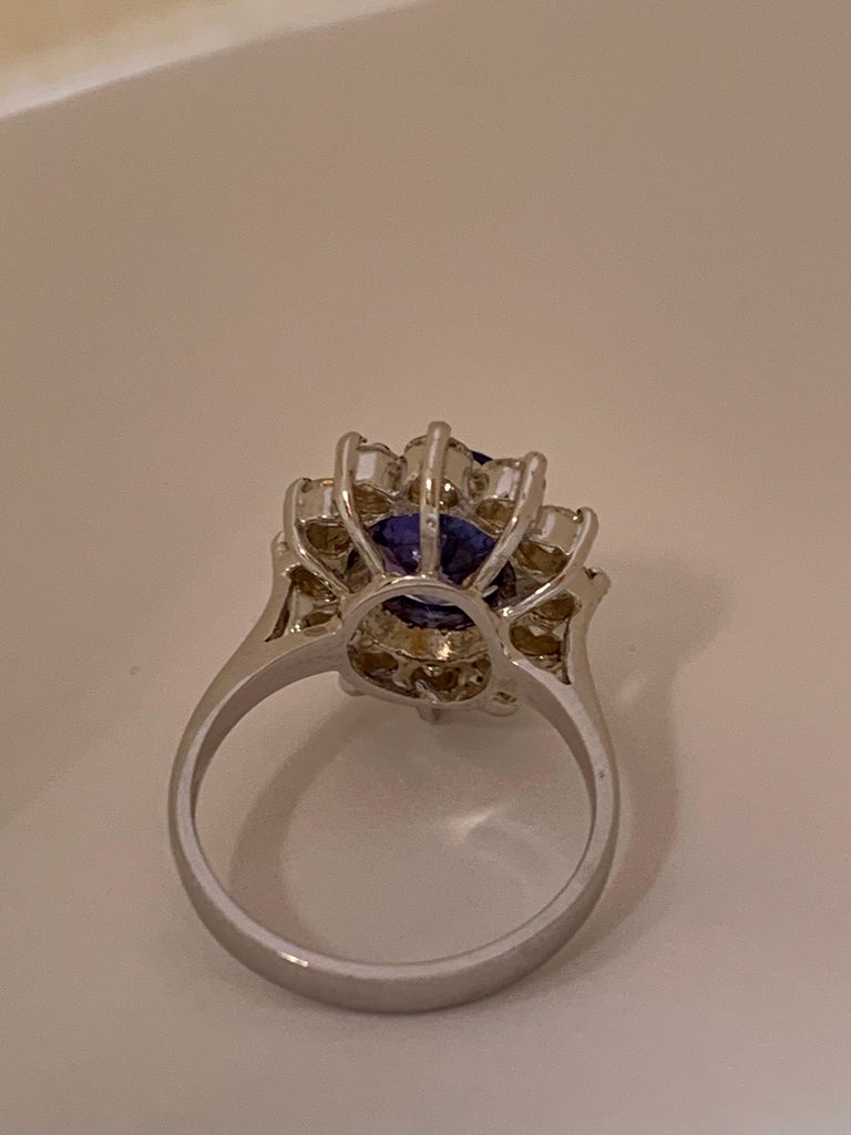 Oval AAA Tanzanite and Diamond Ring For Sale at 1stDibs
