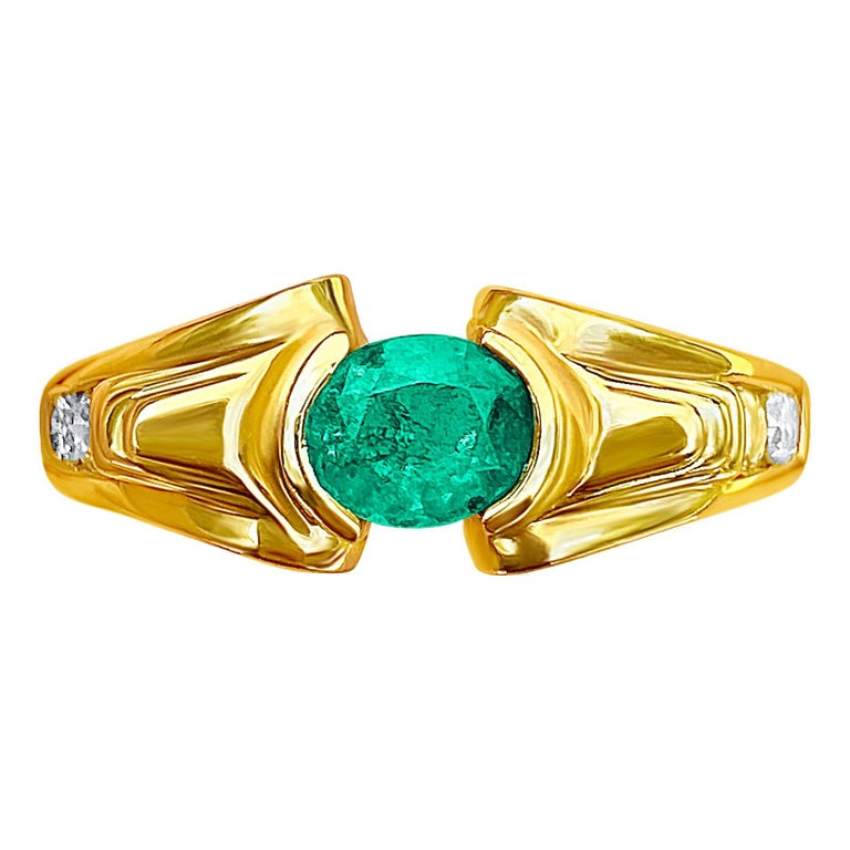 Oval Cut Natural Emerald Ring in 14K Yellow Gold For Sale at 1stDibs ...
