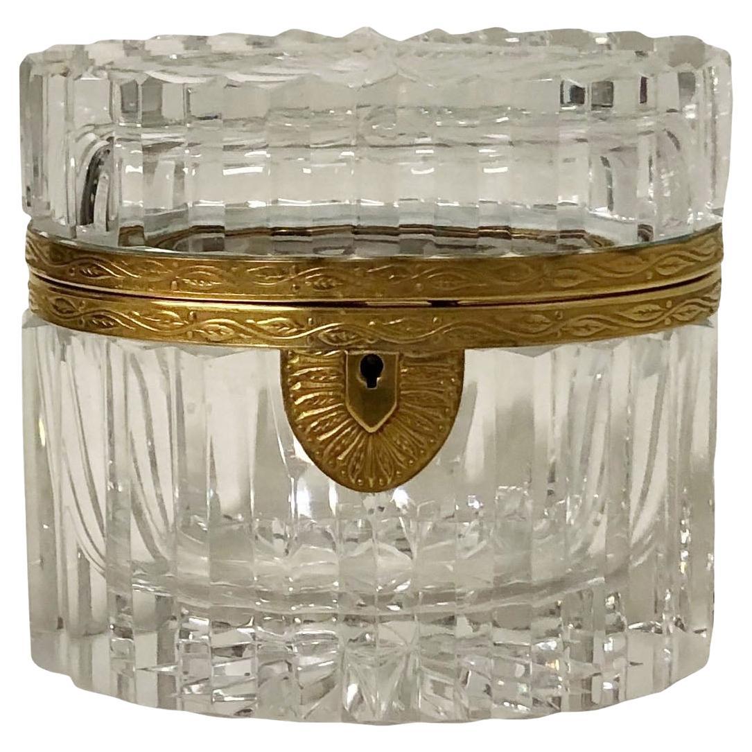 Oval French Baccarat Crystal Box For Sale at 1stDibs