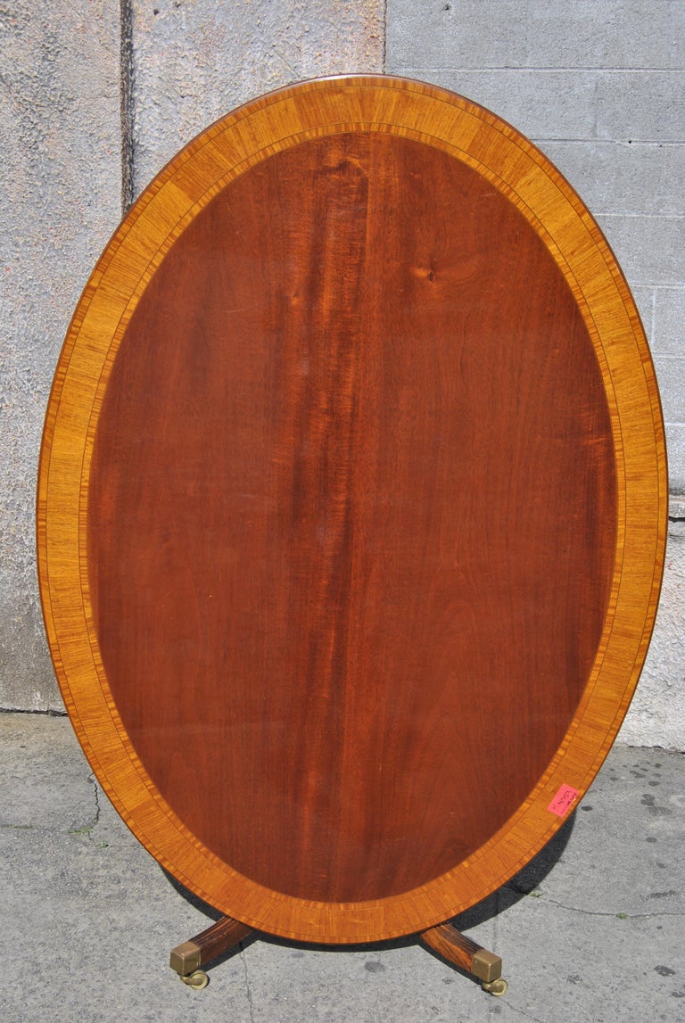 Oval Inlaid / Banded Mahogany English Tilt-Top Table For Sale at 1stDibs