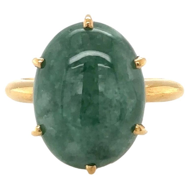 Oval Jade Ring 10.96 Carats 14k Yellow Gold For Sale at 1stDibs