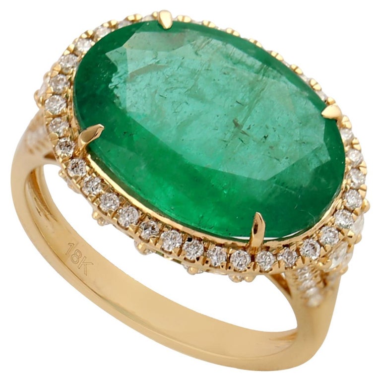 Oval Shaped Emerald Cocktail Ring With Filgree Work Made In 18k Yellow ...