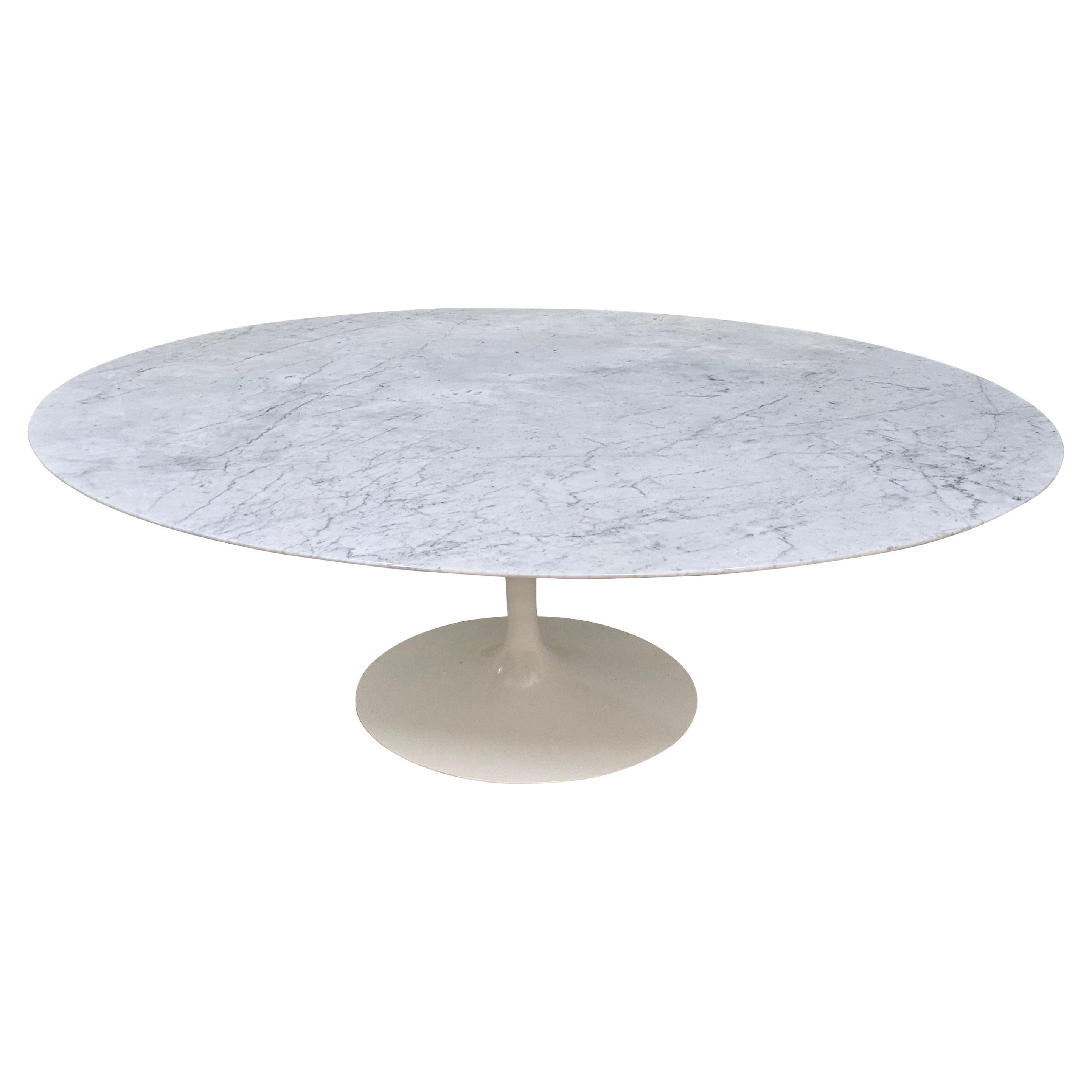 Eero Saarinen tulip table with marble top by Knoll at 1stDibs