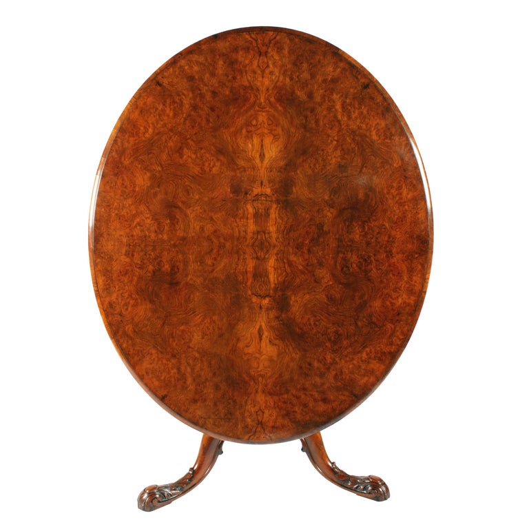 Oval Walnut Table by Gillows For Sale at 1stDibs