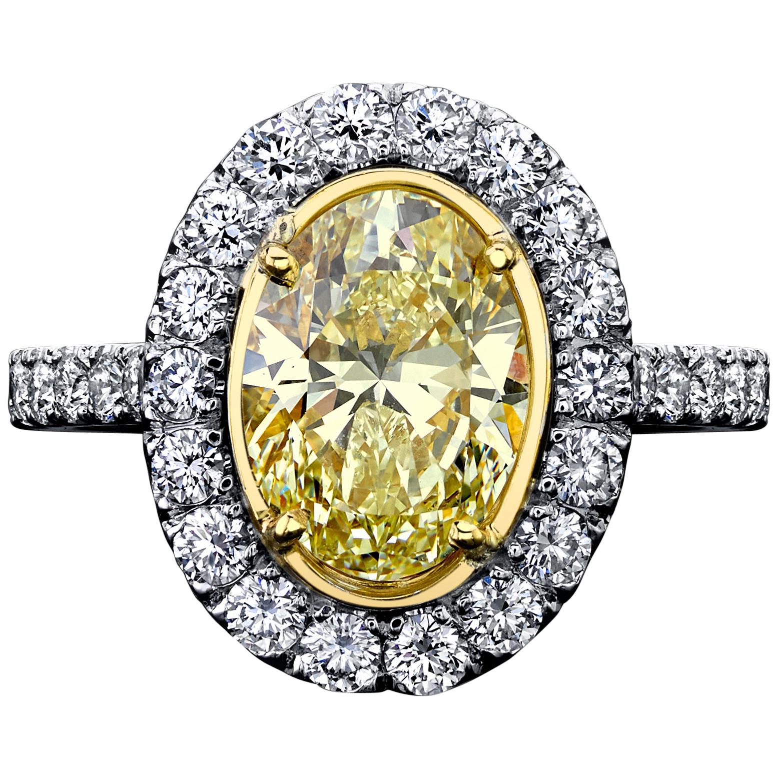 GIA Certified Natural Light Yellow 3.82 Carat Oval Chardonnay Diamond ...