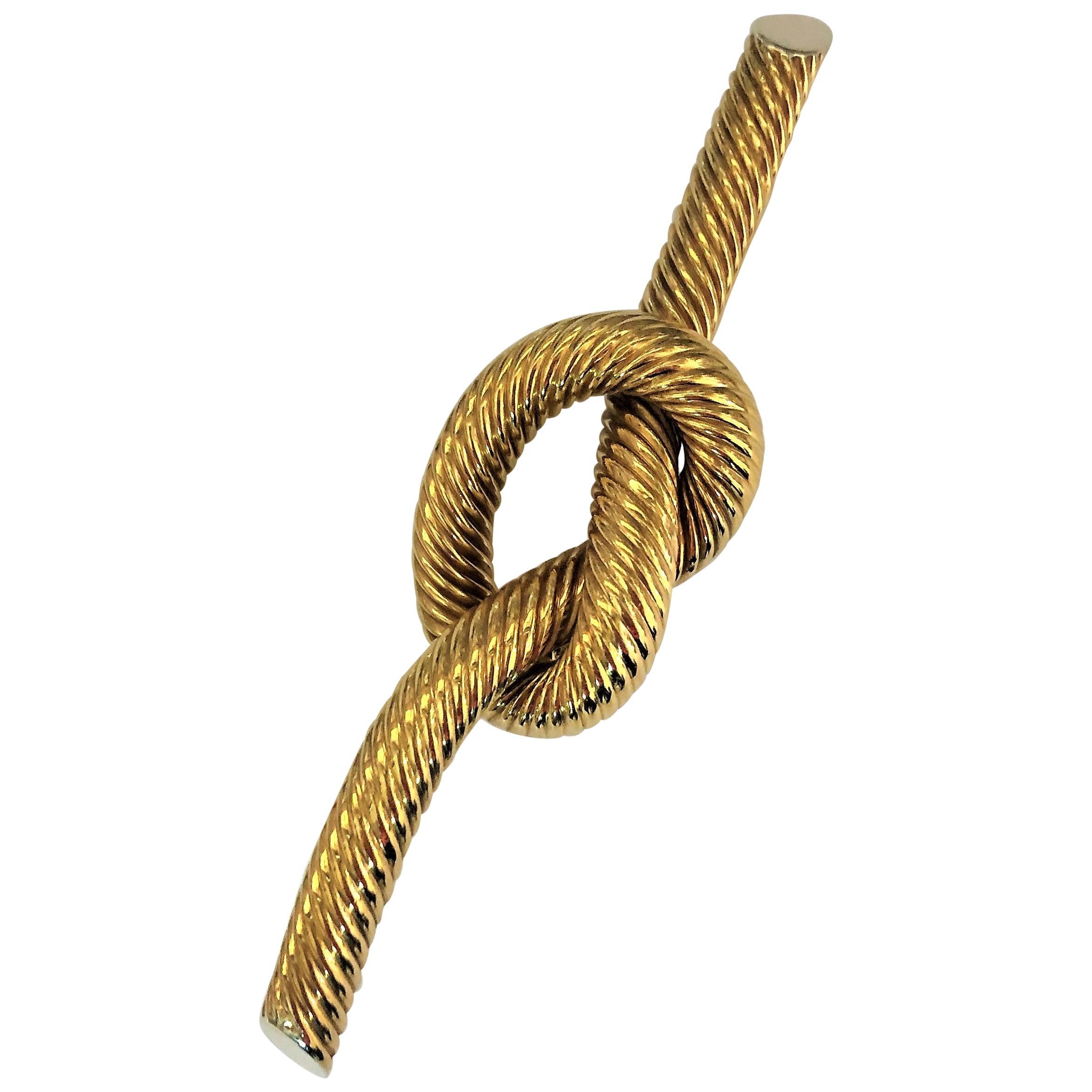 14k Gold Knot - 80 For Sale on 1stDibs