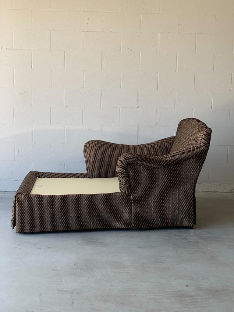 Oversized English Rolled Arm Chaise Lounge For Sale at 1stDibs