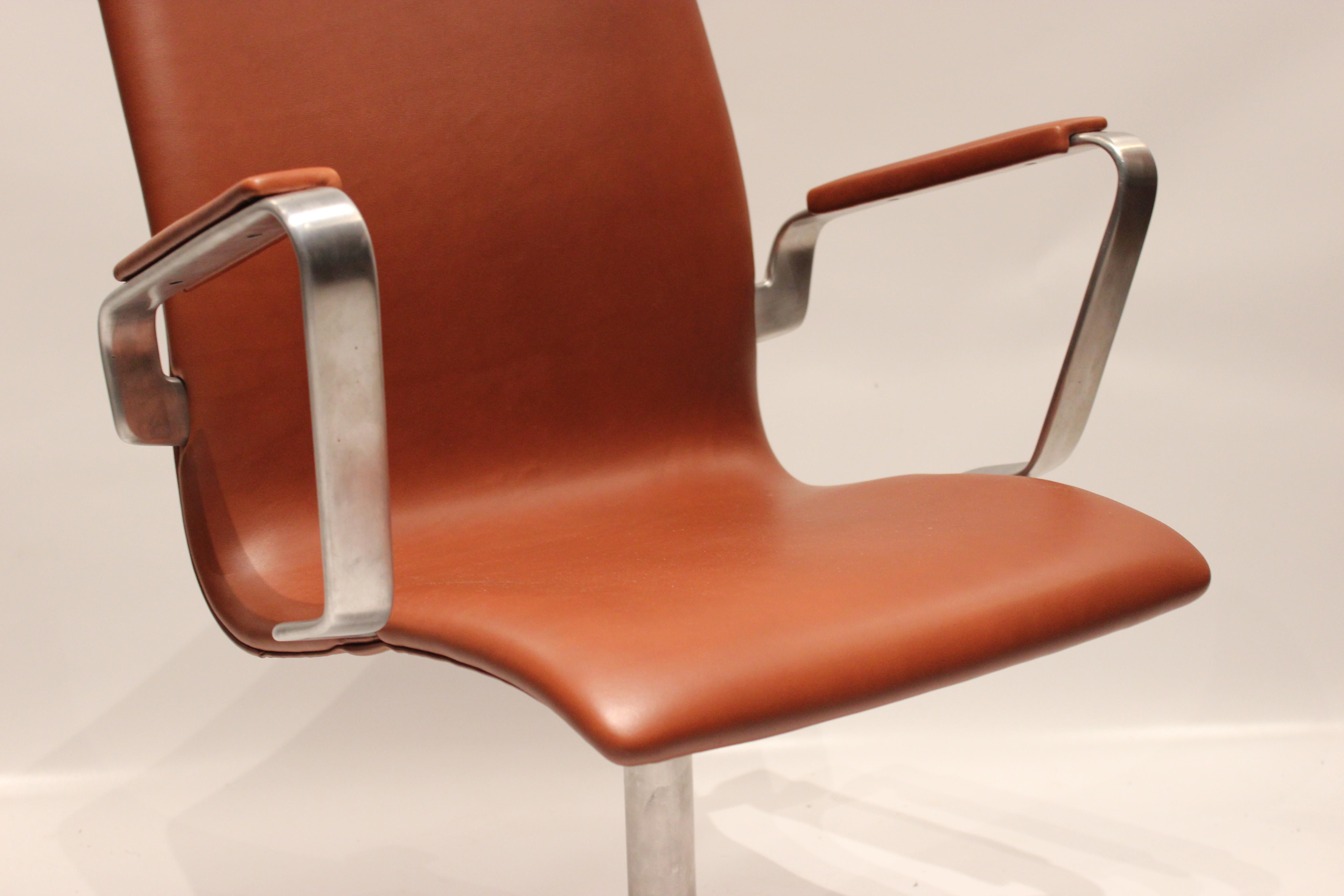 Oxford Classic Office Chair, Model 3271, by Arne Jacobsen and Fritz ...