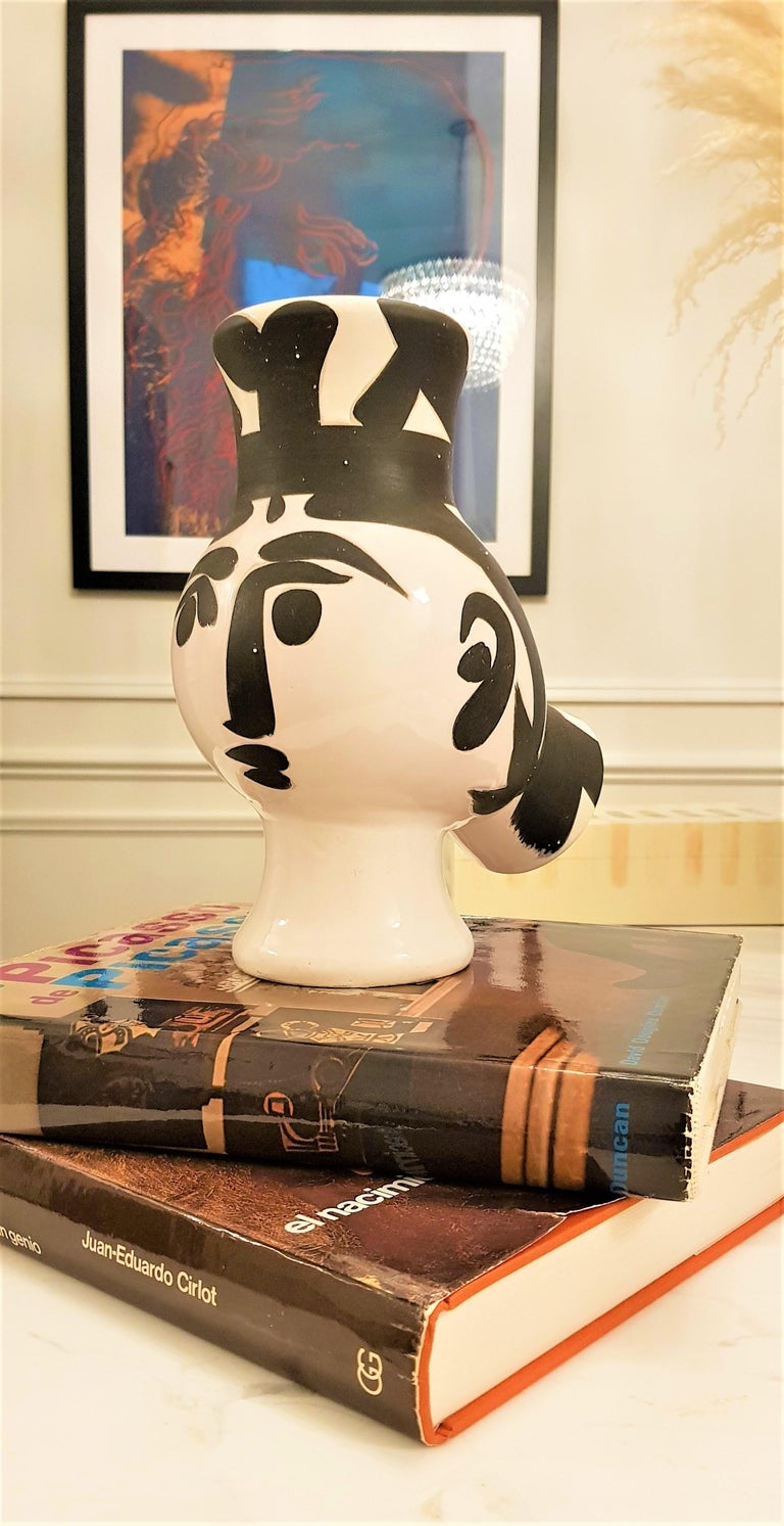 Pablo Picasso - Inscribed and signed Pablo Picasso book from 1972, "Les ...