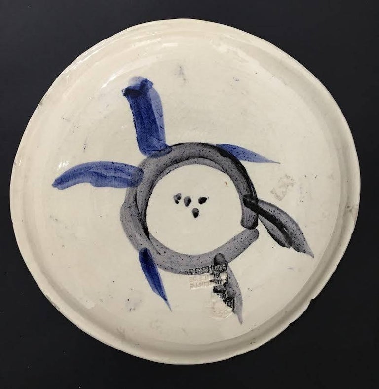 Pablo Picasso - Pablo Picasso, "Four Enlaced Profiles, " ceramic plate ...