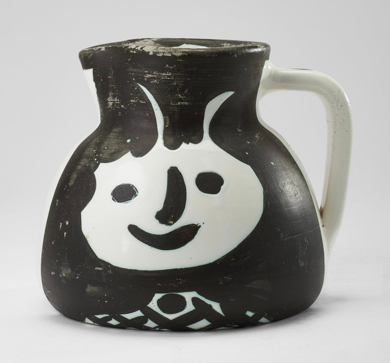 Pablo Picasso - Pablo Picasso – Têtes – Ceramic pitcher partially ...