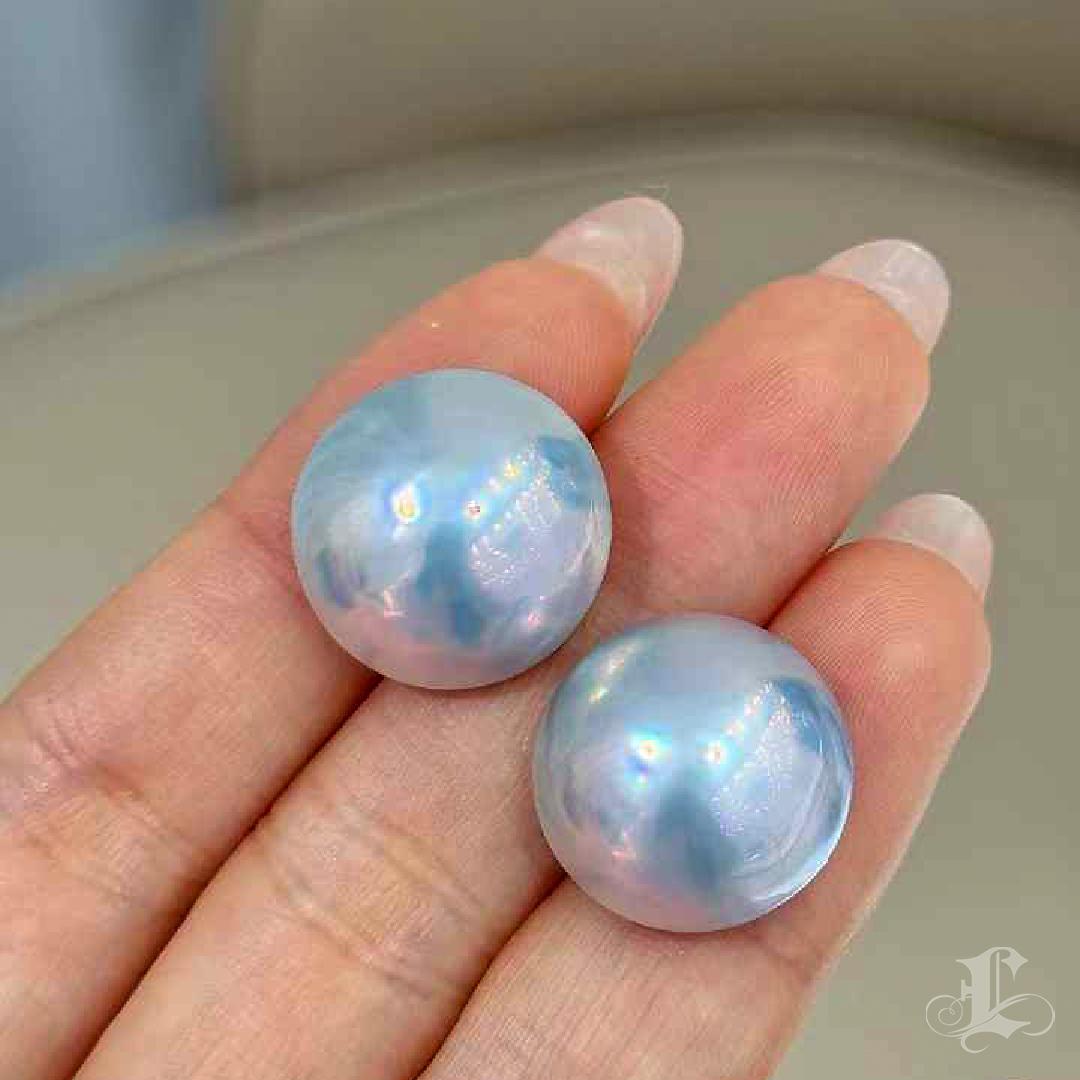 PAIR AAAA 17-18 mm Aurora Loose Mabe Pearl For Sale at 1stDibs
