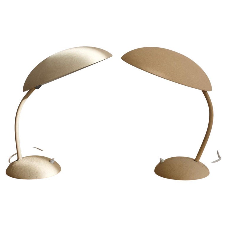 Pair Beige Painted Metal Table Lamps From the 1930s For Sale at 1stDibs
