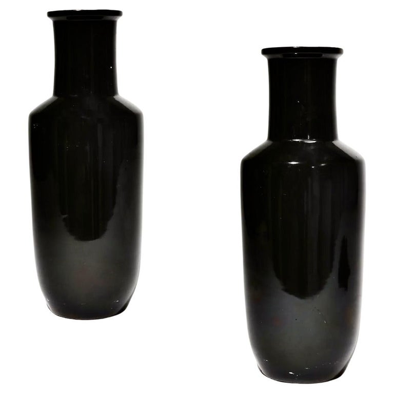 Paire de vases miroirs chinois noirs En vente sur 1stDibs