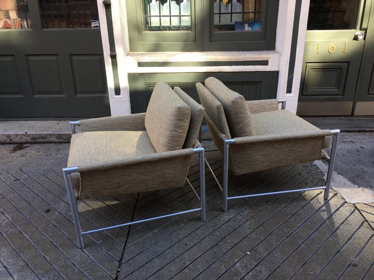 Pair of Founders Aluminum Lounge Chairs at 1stDibs
