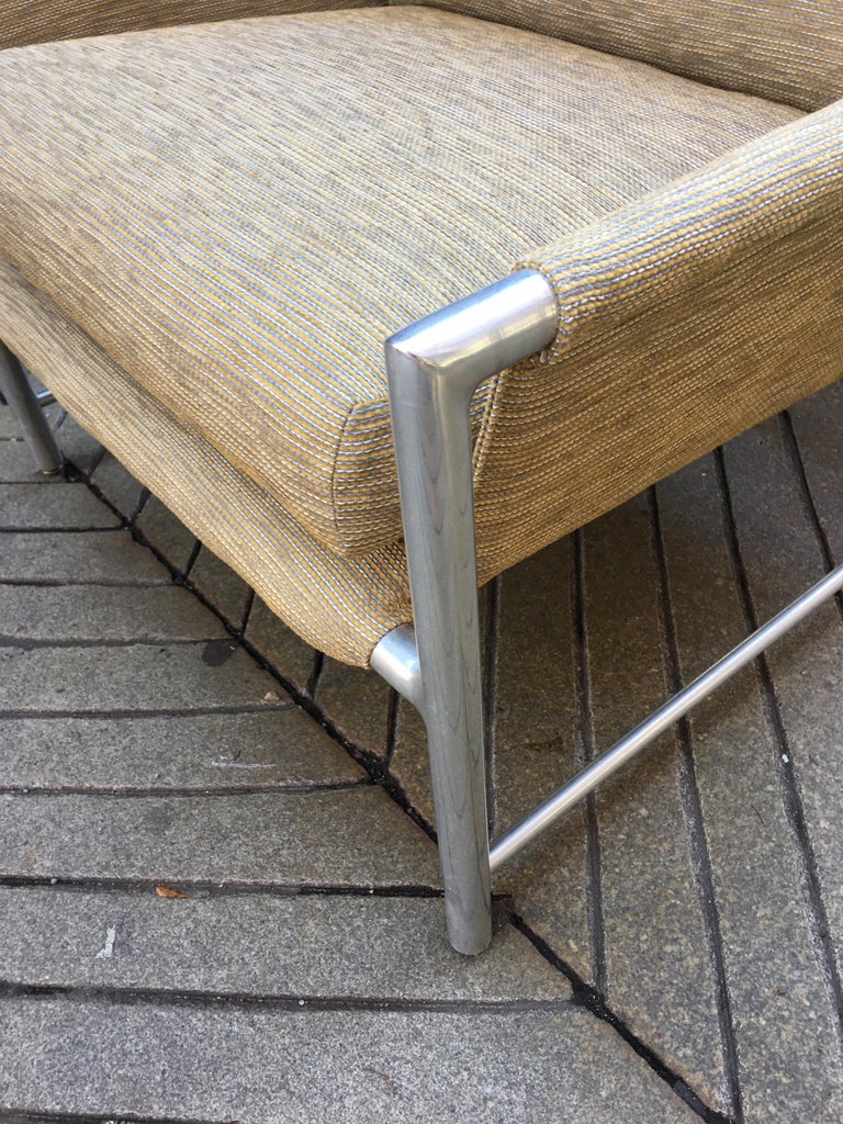 Pair of Founders Aluminum Lounge Chairs at 1stDibs