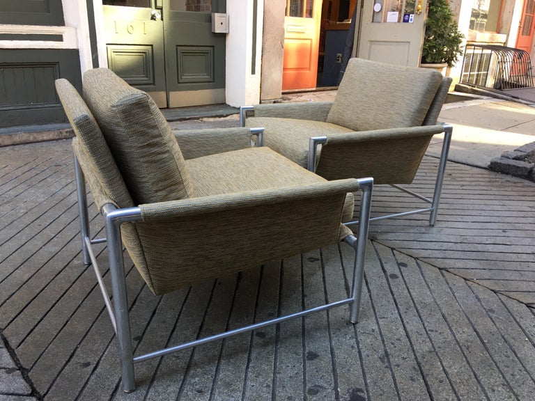 Pair of Founders Aluminum Lounge Chairs at 1stDibs