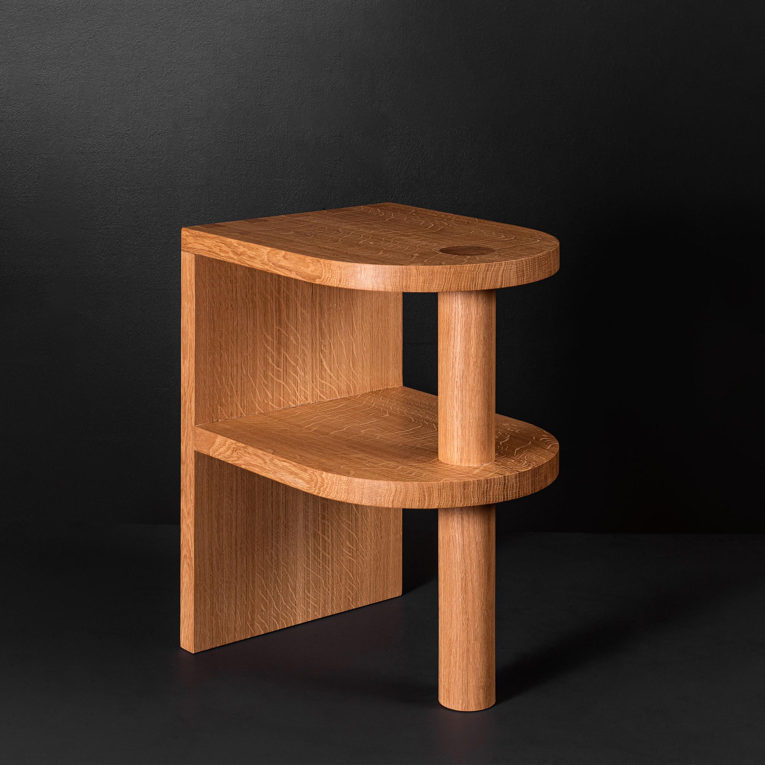 Pair Handcrafted English Oak Night Stands For Sale at 1stDibs