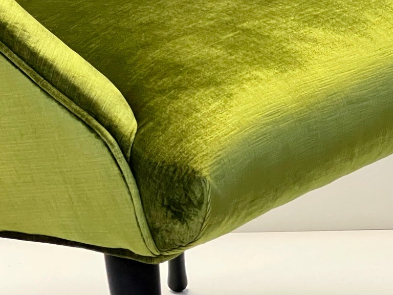 Pair Italian MCM Lounge Chairs in Moss Green Velvet, 1950s at 1stDibs