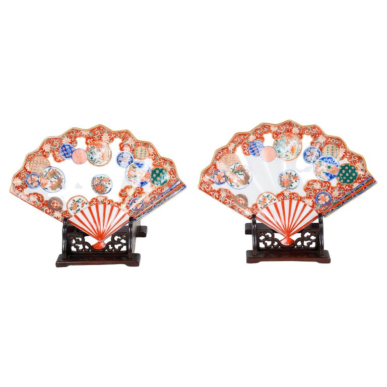 Pair Japanese Imari Fan Shaped Dishes on Stands, circa 1900 For Sale at ...