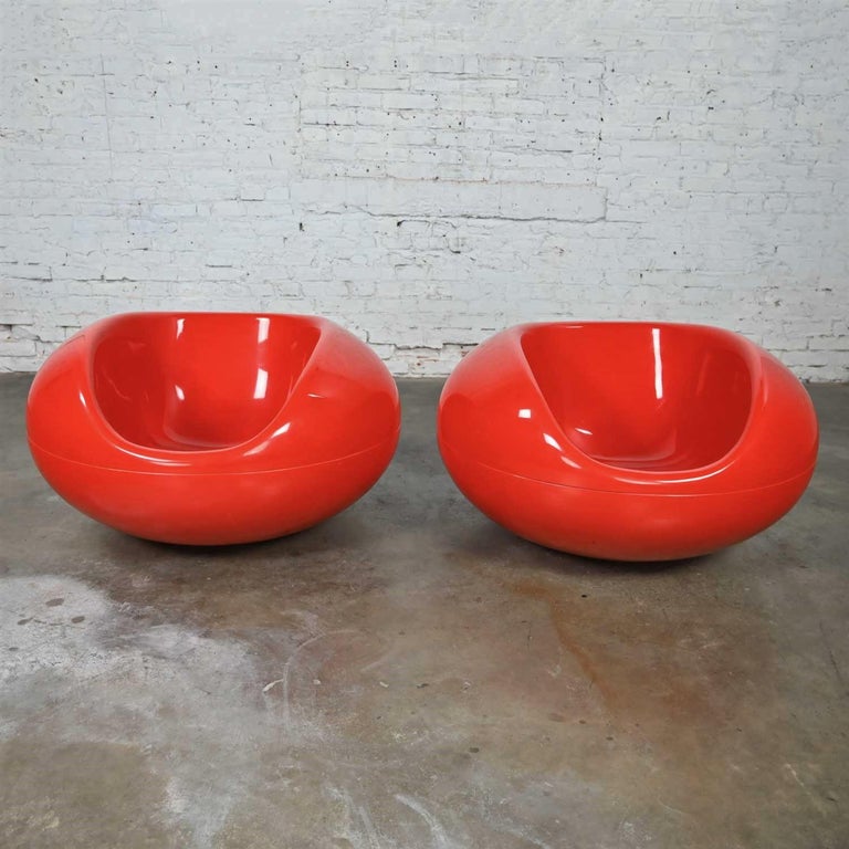 Pair MCM Red Polystyrene Original Pastil Rocking Chairs by Eero Aarnio ...