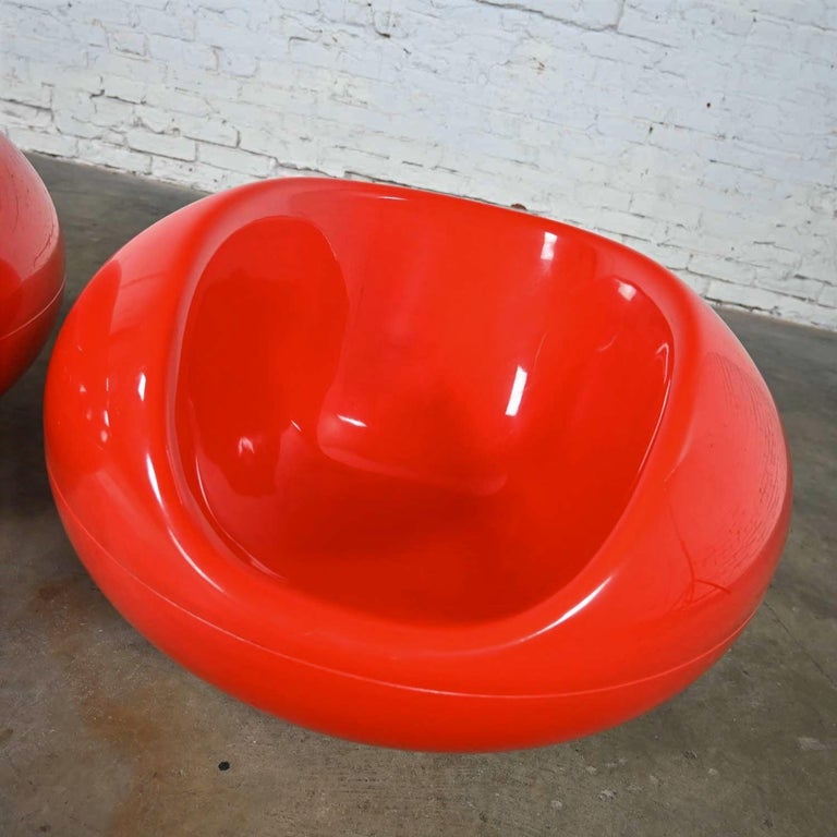Pair MCM Red Polystyrene Original Pastil Rocking Chairs by Eero Aarnio ...
