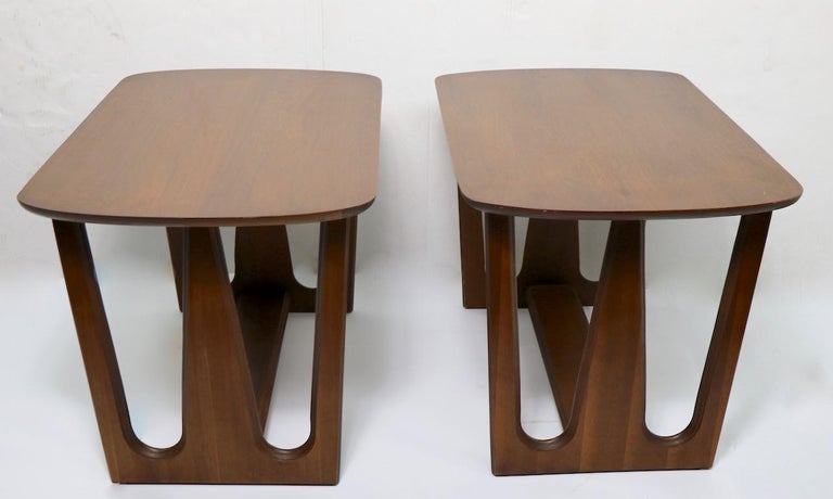 Pair of Mid Century End Tables at 1stDibs