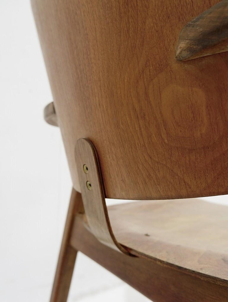 Pair Mid-Century Plywood Beech Chairs For Sale at 1stDibs