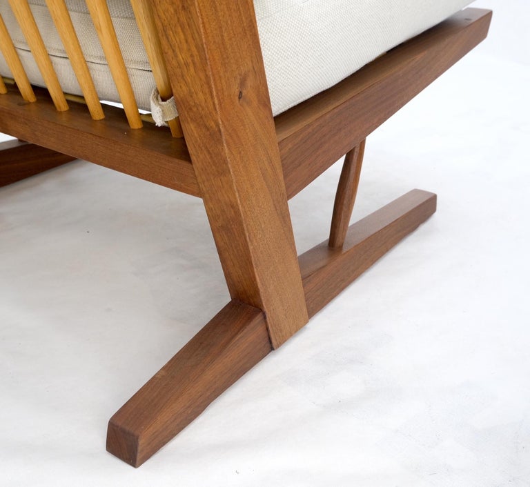 Paar Mira Nakashima-Konoid-Loungesessel nach George Nakashima, 2000 im ...