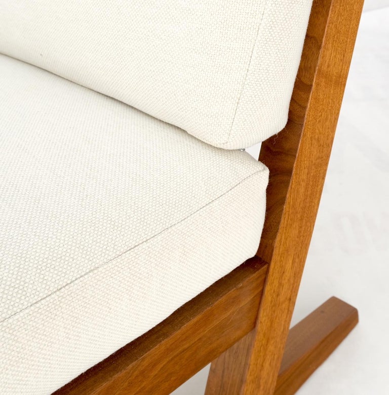 Paar Mira Nakashima-Konoid-Loungesessel nach George Nakashima, 2000 im ...