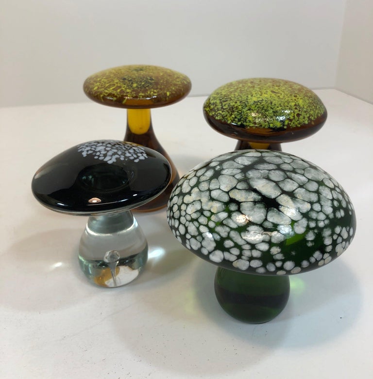 Pair of Murano Italian Art Glass Mushroom Paperweight Sculpture at ...