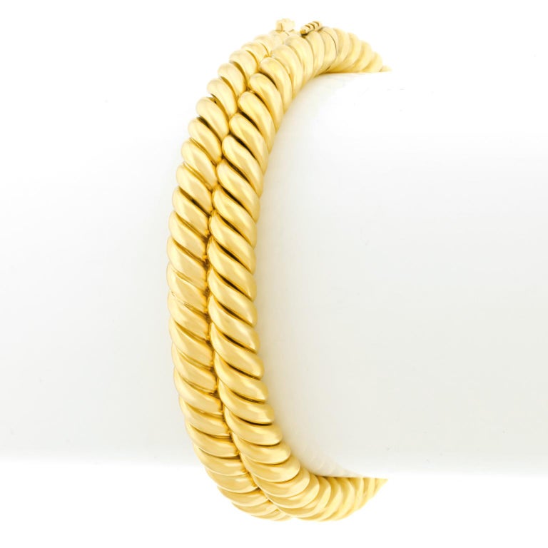 Pair of 18 Karat Gold Cable Twist Bangles For Sale at 1stDibs