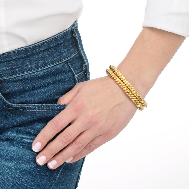 Pair of 18 Karat Gold Cable Twist Bangles For Sale at 1stDibs