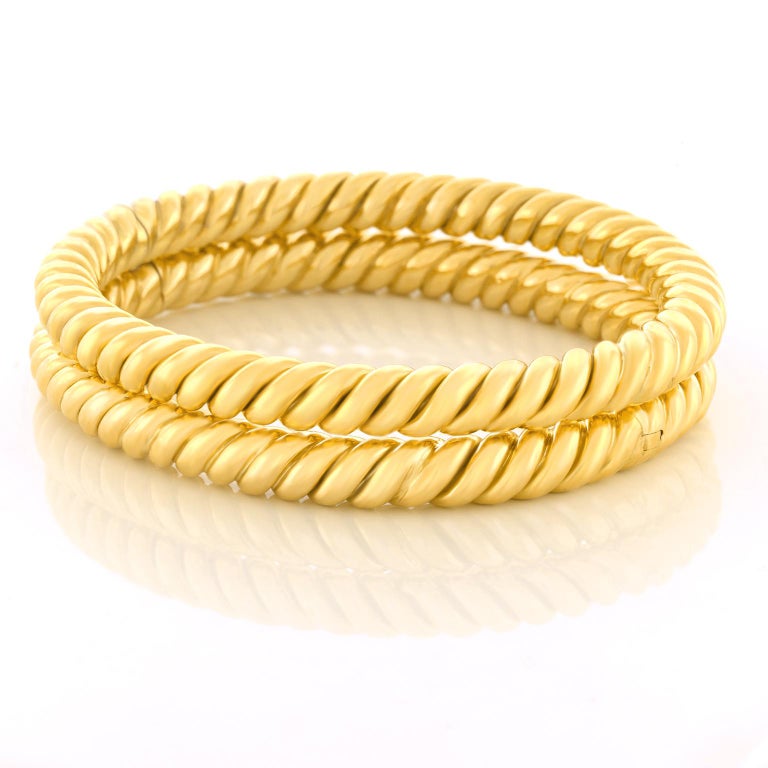 Pair of 18 Karat Gold Cable Twist Bangles For Sale at 1stDibs