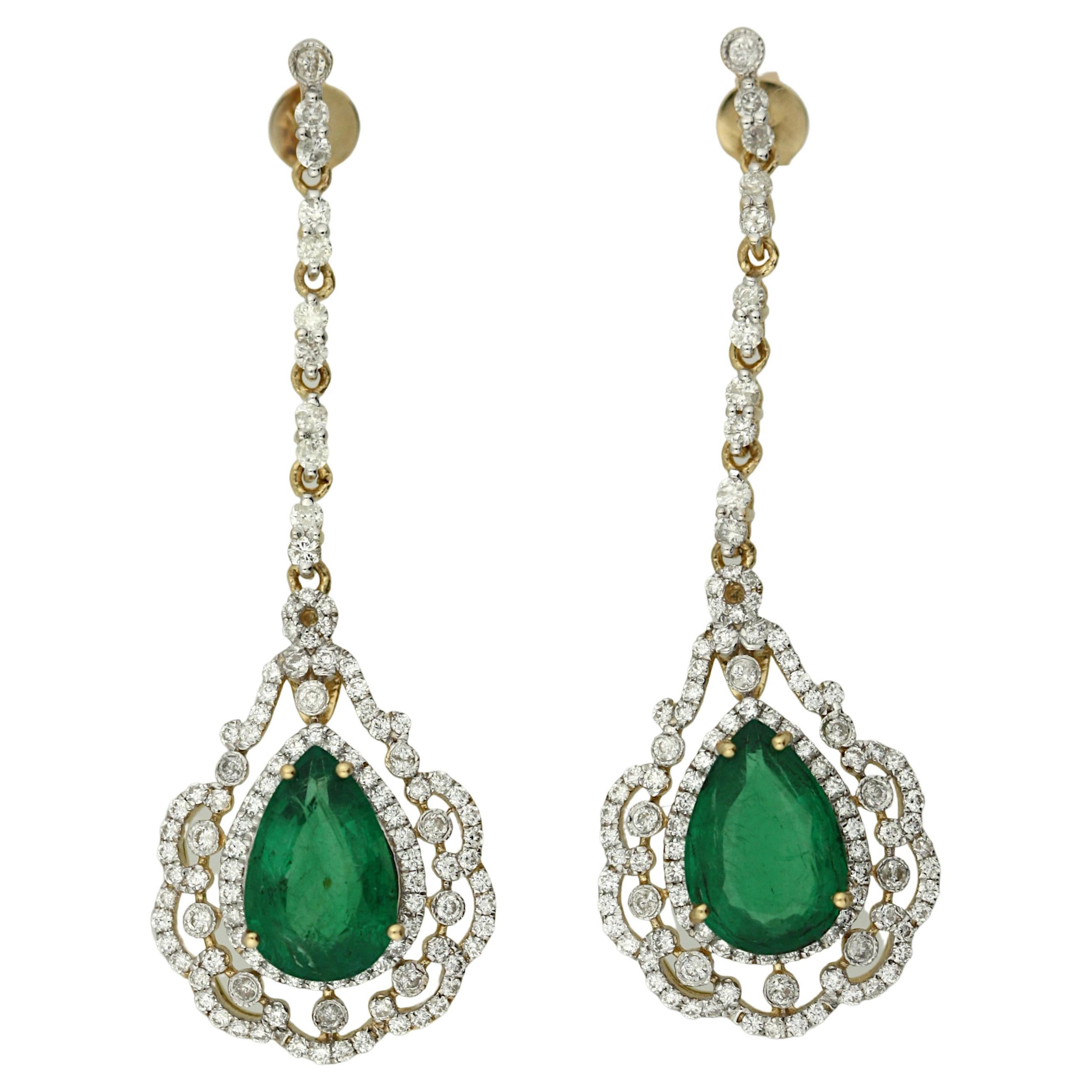 18K Emerald and Diamond Earrings For Sale at 1stDibs