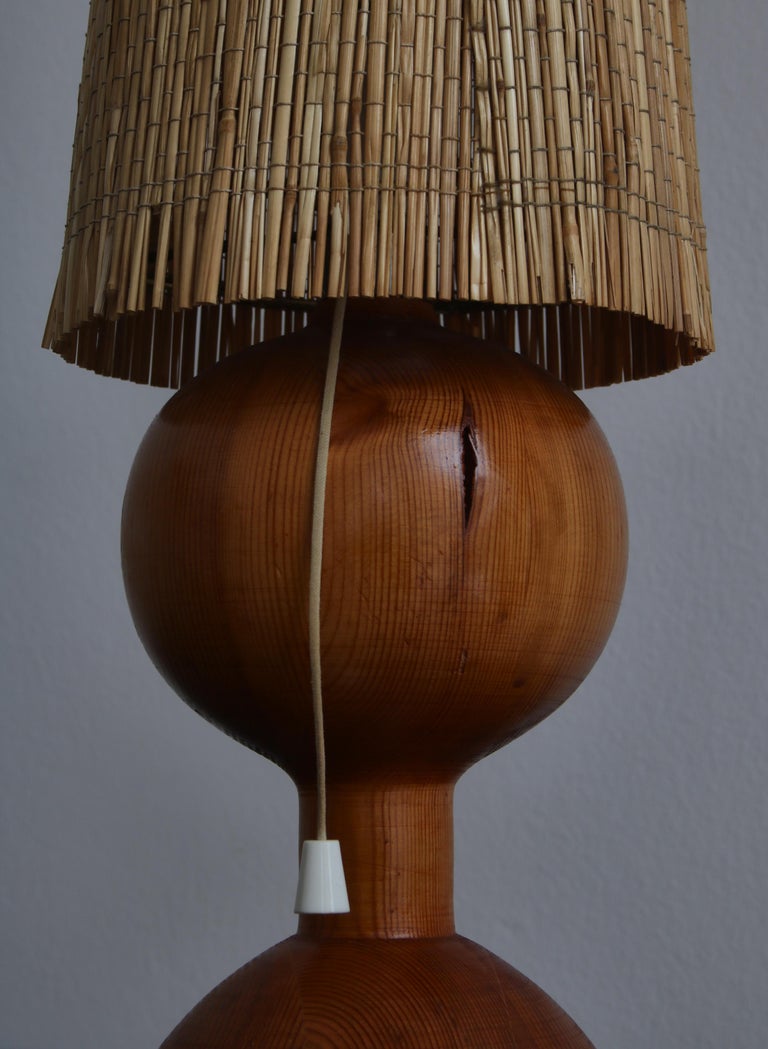 Pair of 1940s Finnish Modernist Table Lamps in Pinewood with Straw ...