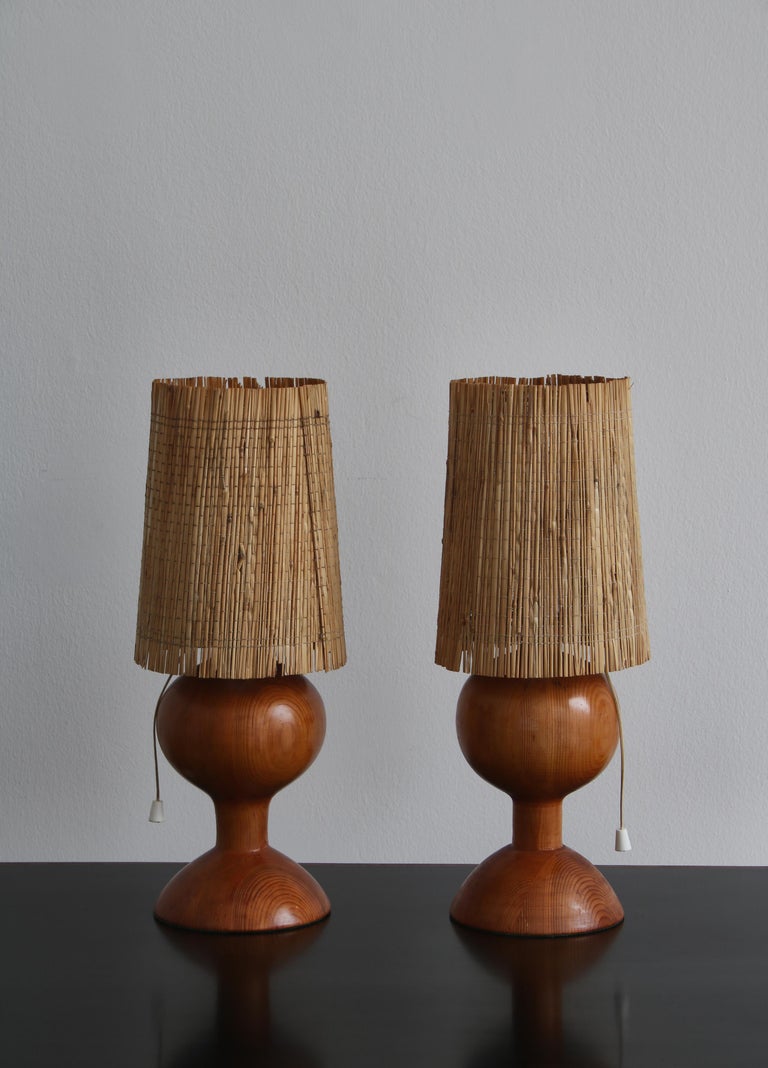 Pair of 1940s Finnish Modernist Table Lamps in Pinewood with Straw ...
